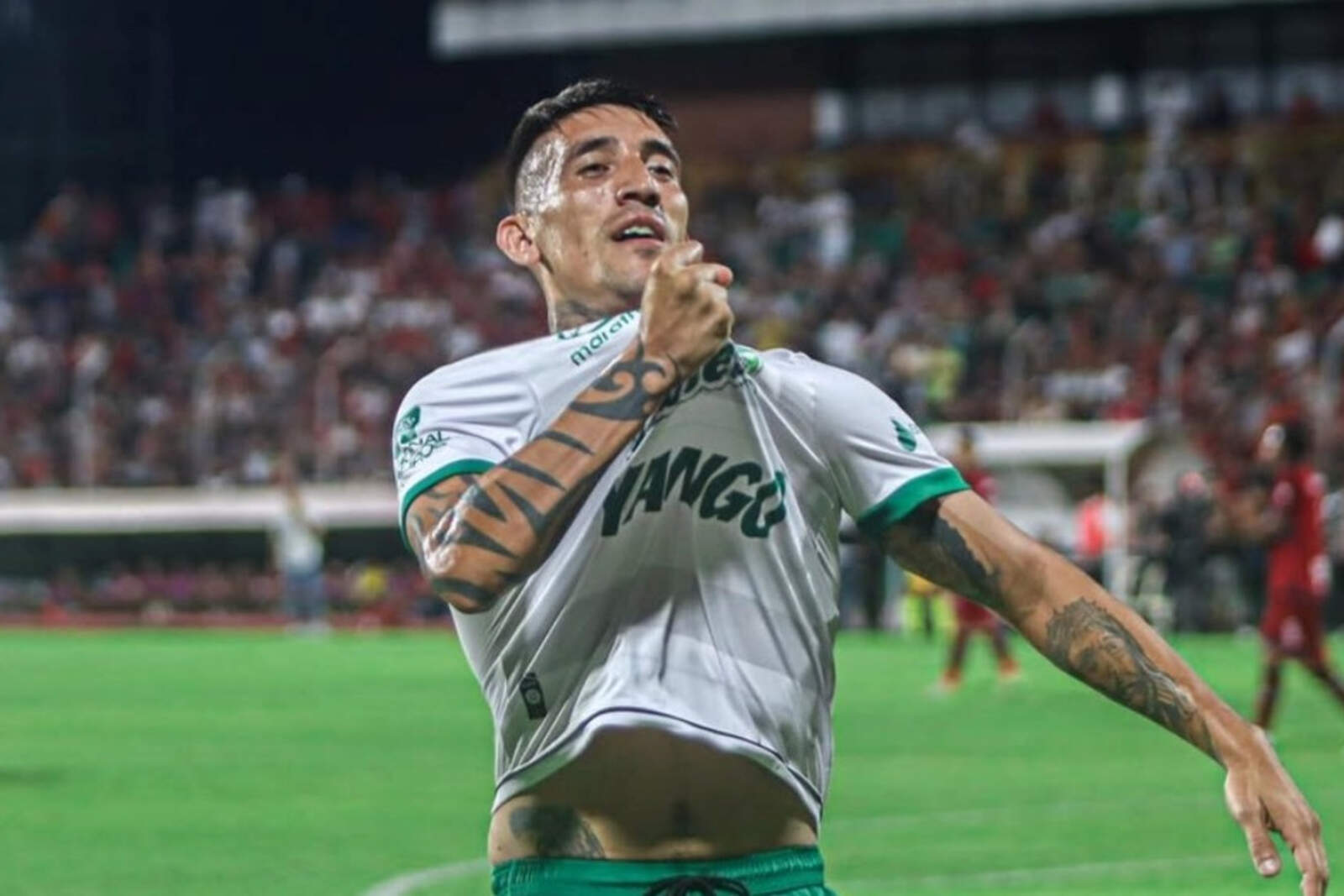 Ricky Centurión vuelve al fútbol argentino y jugará en un equipo del ...